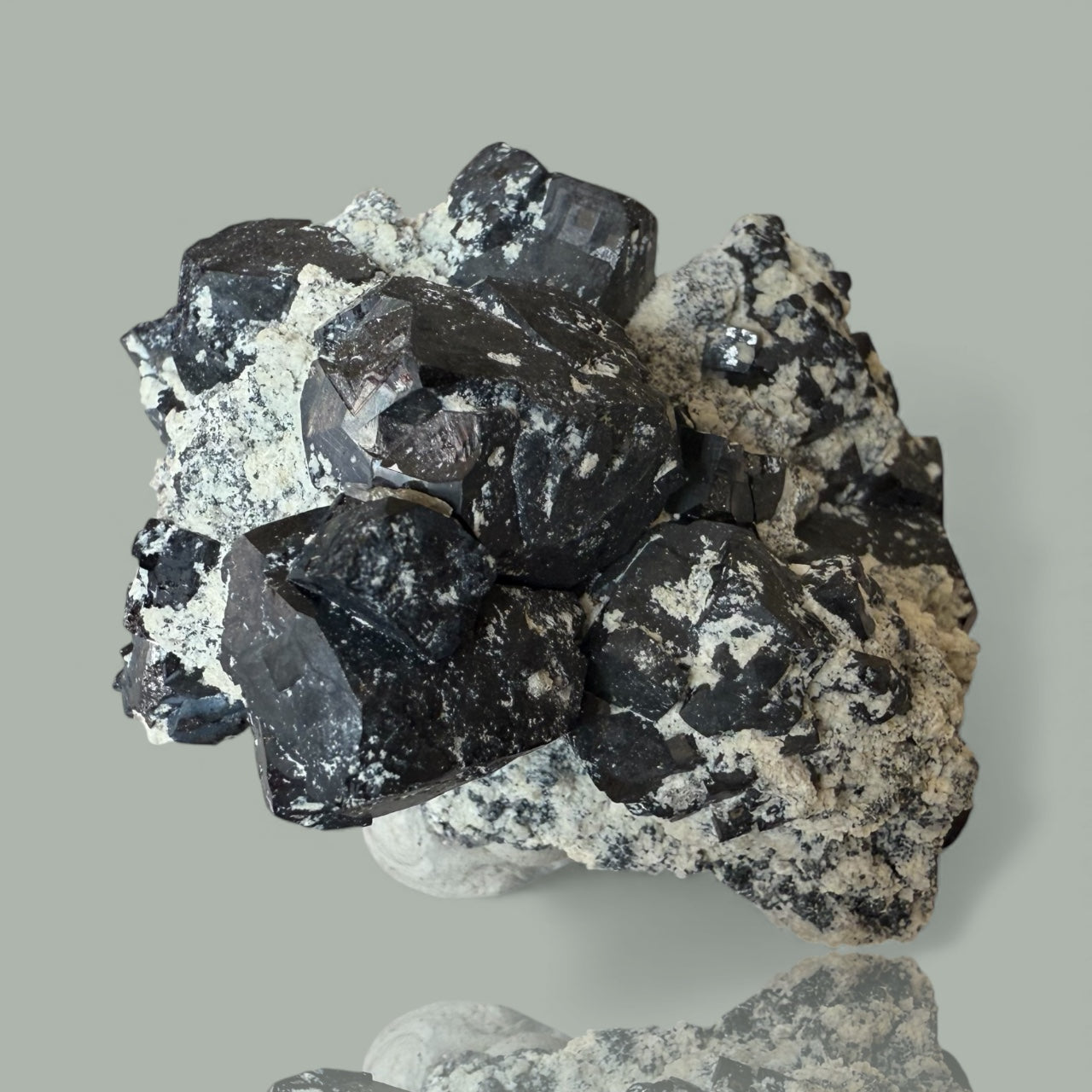 Featured Specimens – Groundstar Minerals